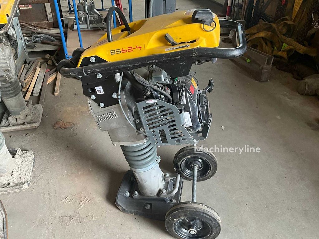 Prodaje se Wacker Neuson BS62-4Ab/28 nabijač na aukciji
