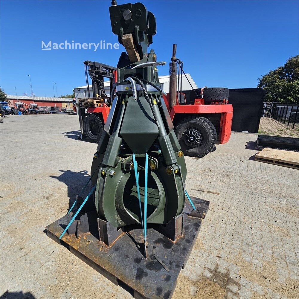 Prodaje se ABC 600 liter Polygrab grajfer na aukciji