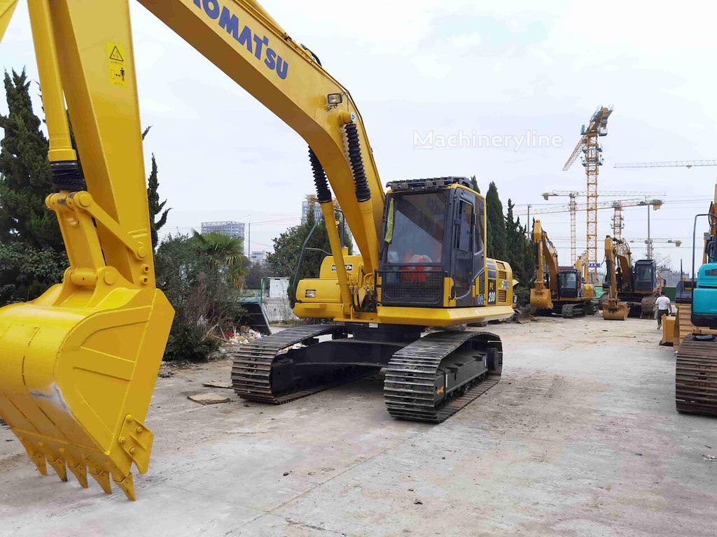 Komatsu PC200 bager guseničar