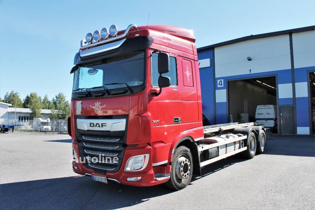 DAF XF480 FAS vozilo za prevoz kontejnera