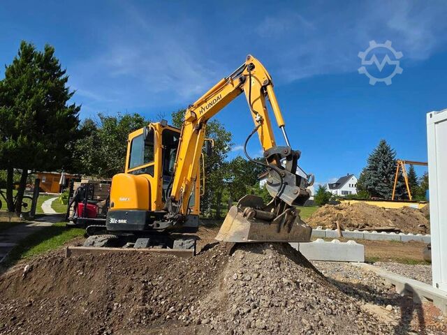 Mini bager
HYUNDAI Mobilbagger/ Kett Robex 30Z-9AK, div.Anbaugeräte