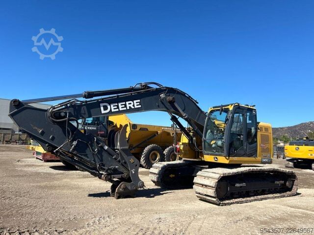 Guseničarski bager
John Deere 245G