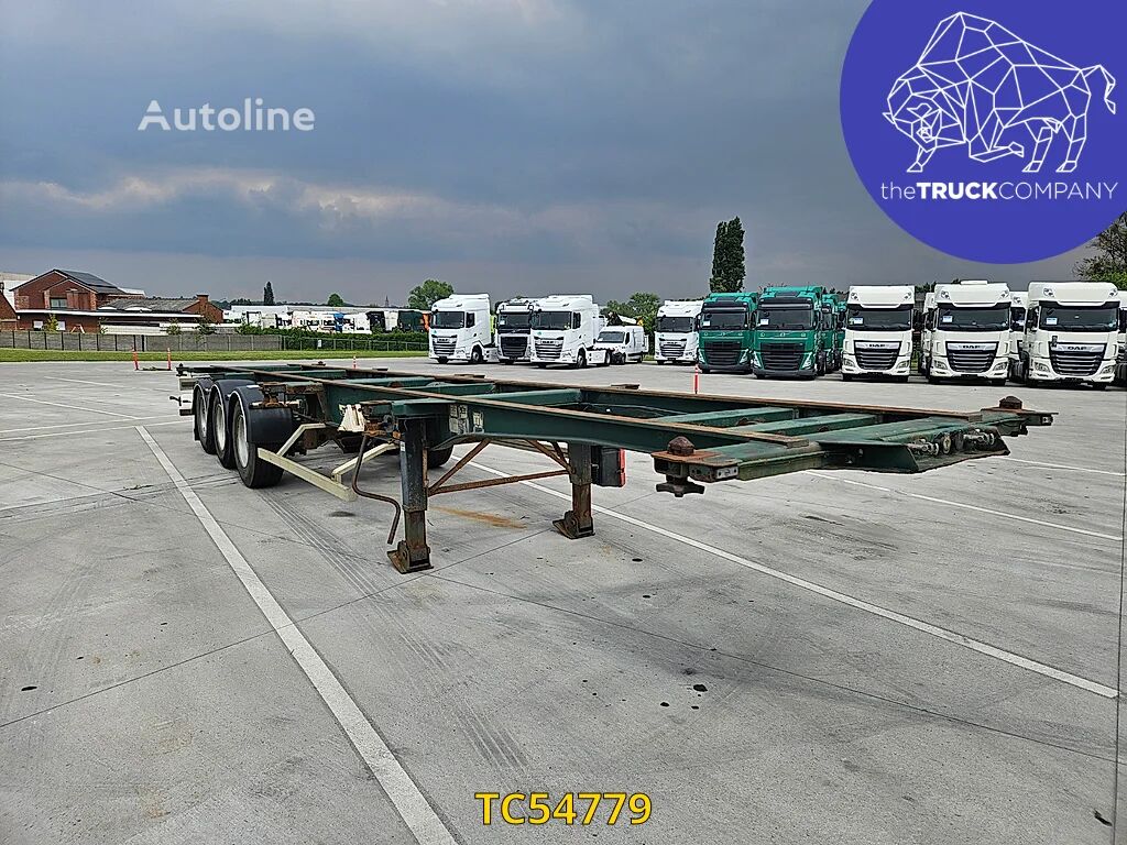 Trailor poluprikolica za prevoz kontejnera
