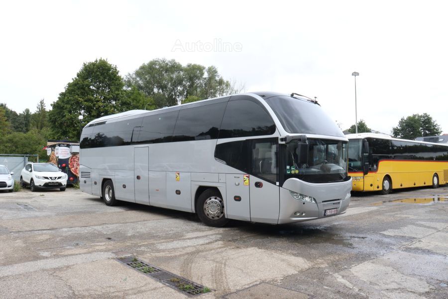 Neoplan Cityliner N1217 turistički autobus