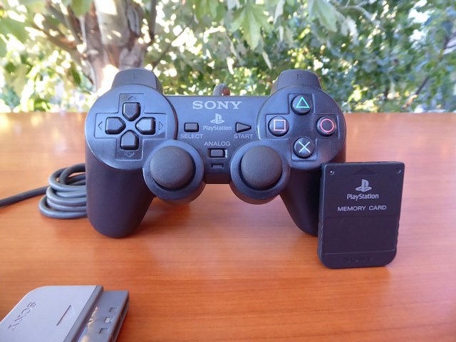 PlayStation 1 (PS1) kontroler i memorijska kartica