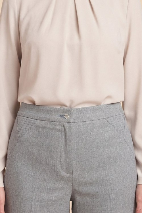 Pantalone Ilda 4/26 svetlo sive ženske poslovne pantalone ravnog kroja