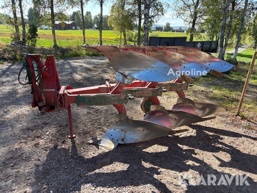 Prodaje se Kverneland Växelplog Kverneland 3-skärig 14" reverzibilni plug na aukciji