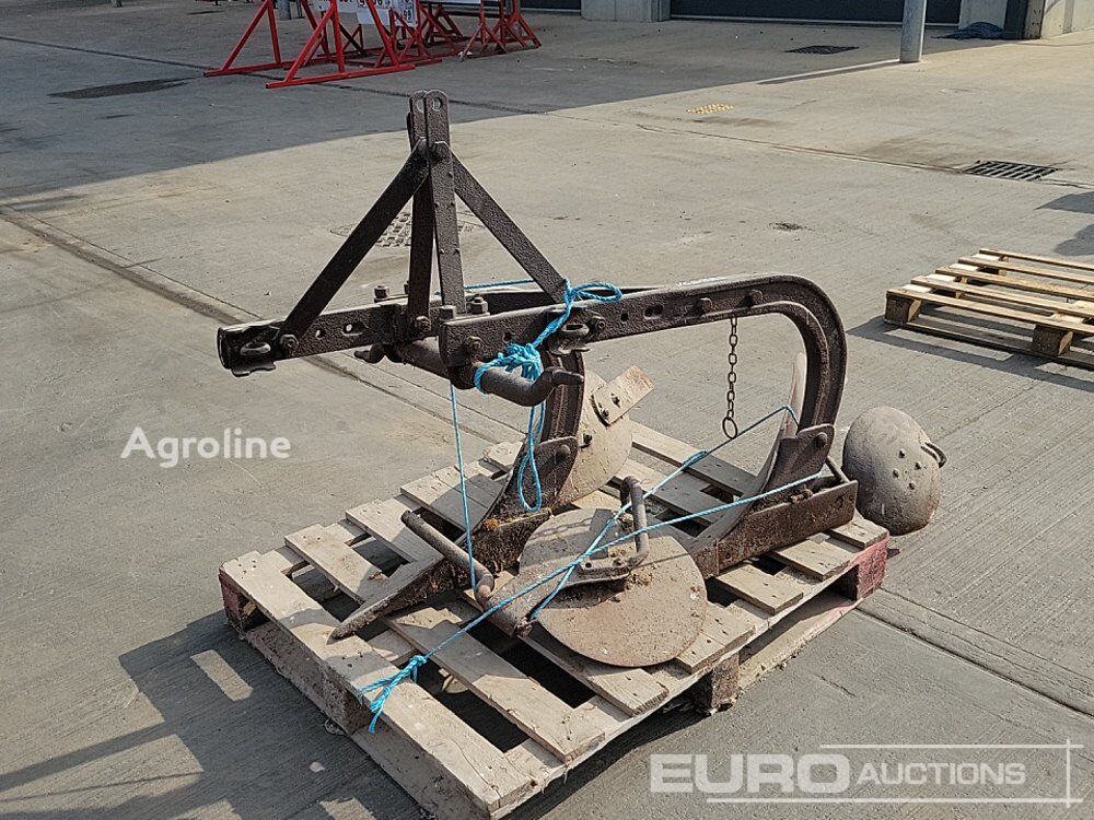 Prodaje se to suit 3 Point Linkage plug na aukciji