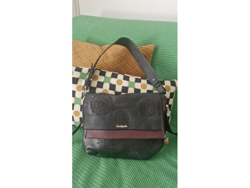 DESIGUAL savrsena torba