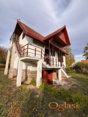 Vikendica u Čortanovcima – mir, priroda i udobnost na dohvat ruke!