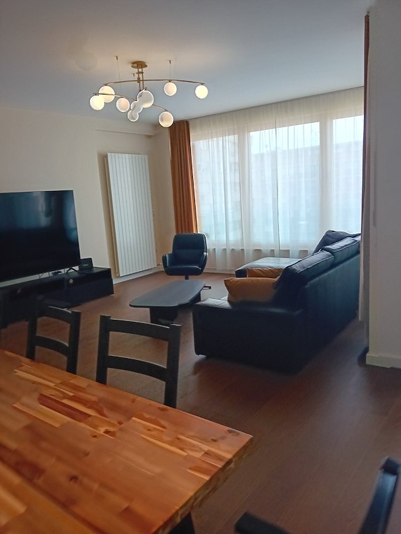 27.MARTA ID#44060
1.800 €