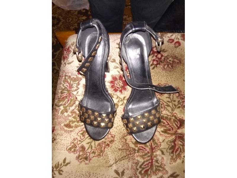 H&M sandale sa nitnama