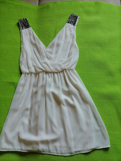 Zara Trafaluc bela elegantna haljinica