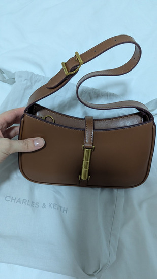 Charles & Keith braon torba / handbag