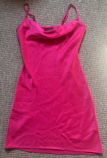 mala PiNK haljina