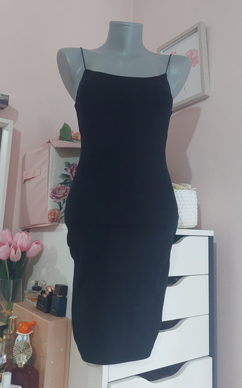 Zara crna haljina