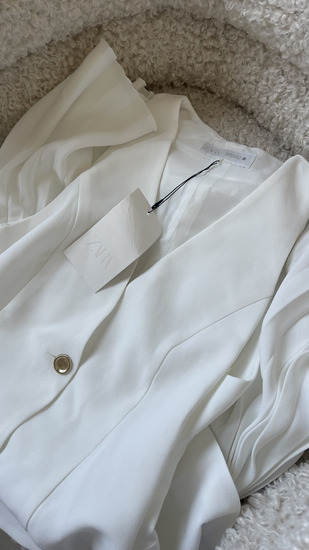 Zara haljinica nova xs-s