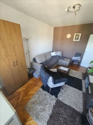 Dvosoban stan u centru