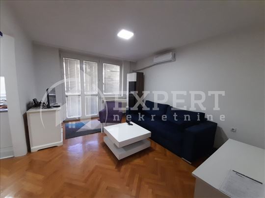 Izdaje se namešten dvosoban stan kod Šivare, 52m2