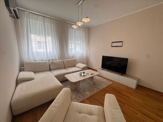 Kruševačka,3.0,renoviran,useljiv ID#819479
