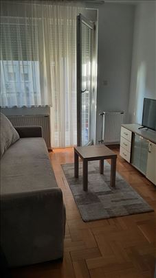 Namešten dvosoban stan Tone Hađžića-4000e