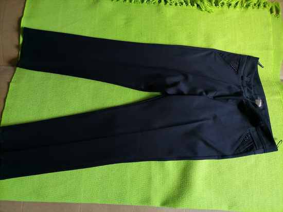 Nove teget pantalone