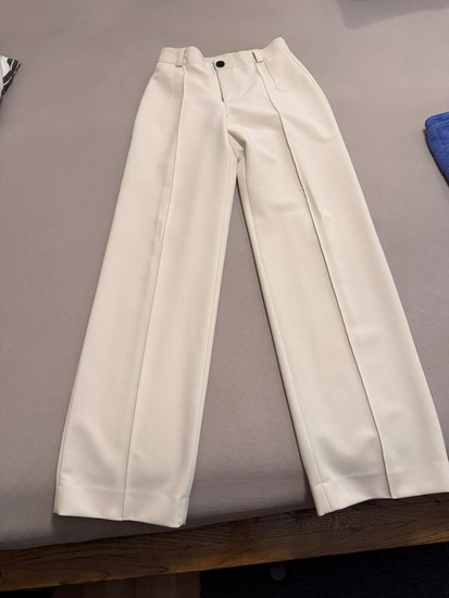 Zara pantalone