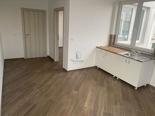 Poslovni prostor na top lokaciji, Ledine, 40 m2