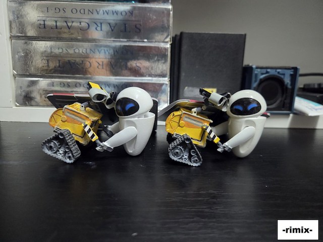 Sketchbook - Wall-e and Eve ukras x2