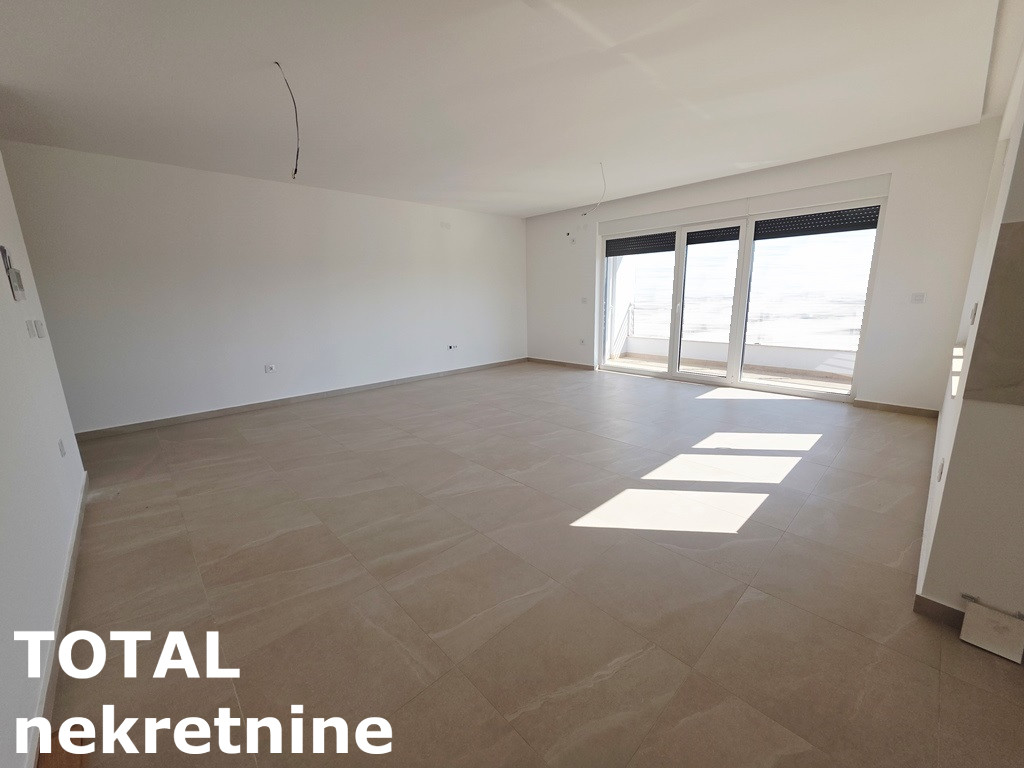 Četvorosoban stan na prodaju, Tatarsko Brdo, Novi Sad, 96m², 237.600 €
