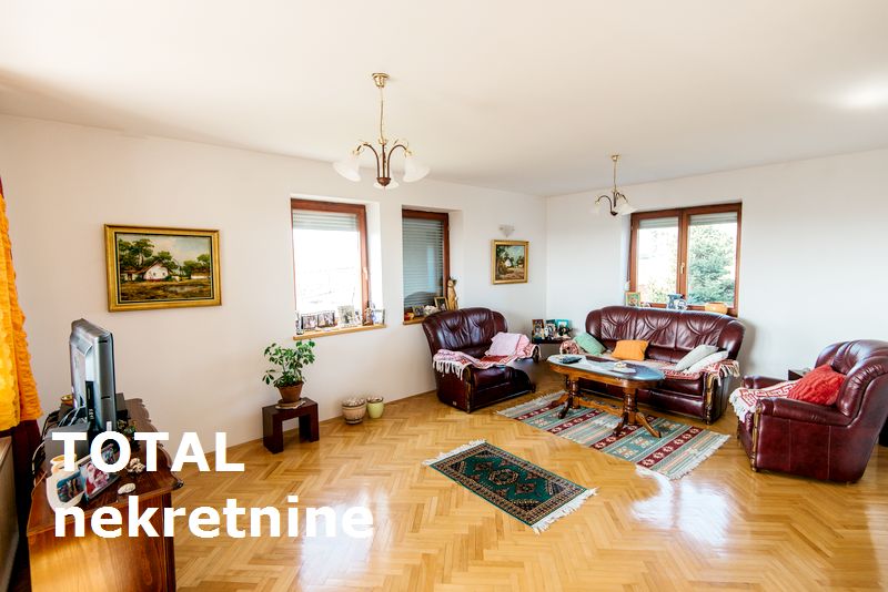 Kuća na prodaju, Petrovaradin, Novi Sad, 290m², 370.800 €