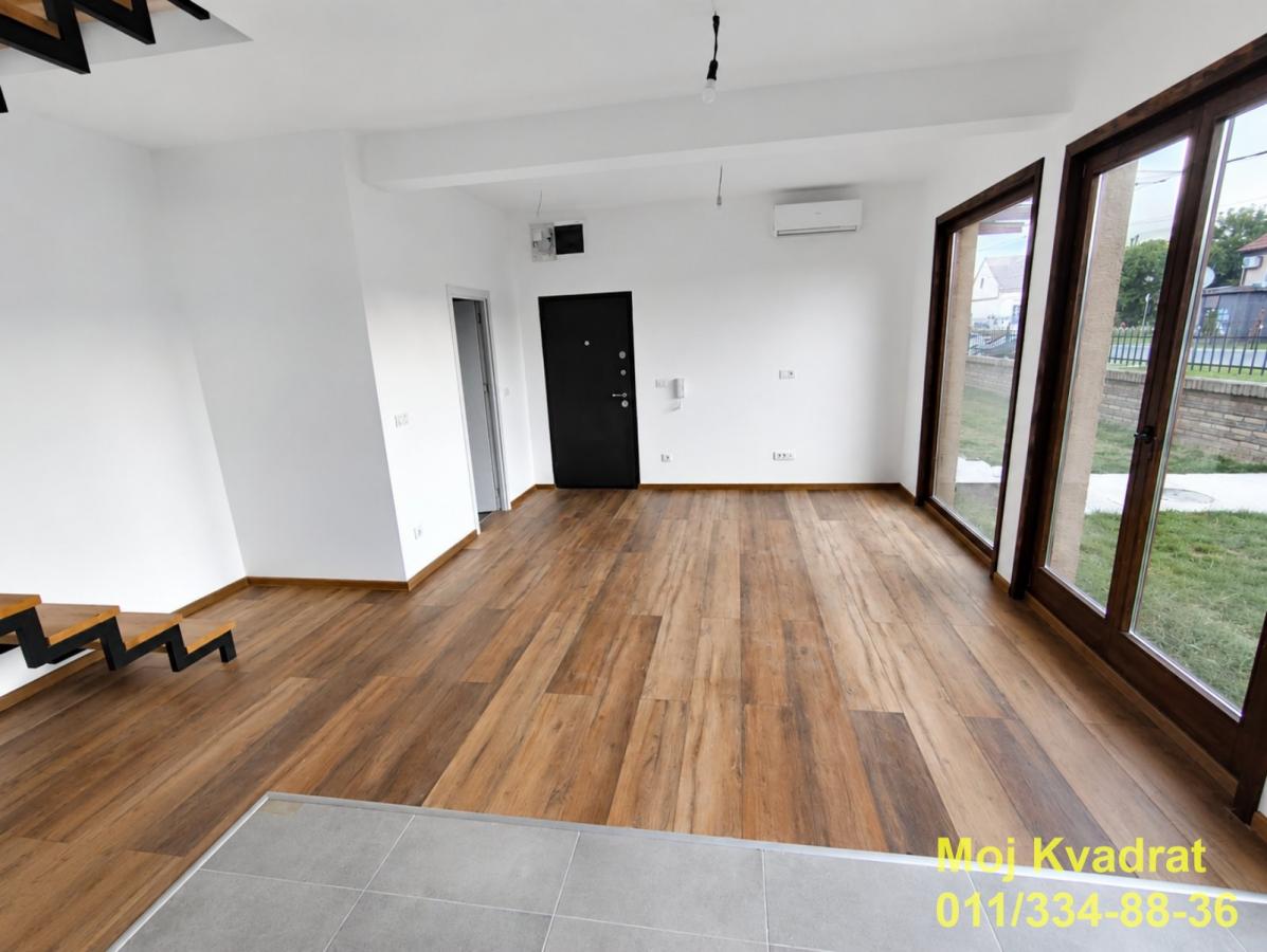 Četvorosoban stan na prodaju, Borča, Beograd, 86m², Prizemlje, 180.000 €