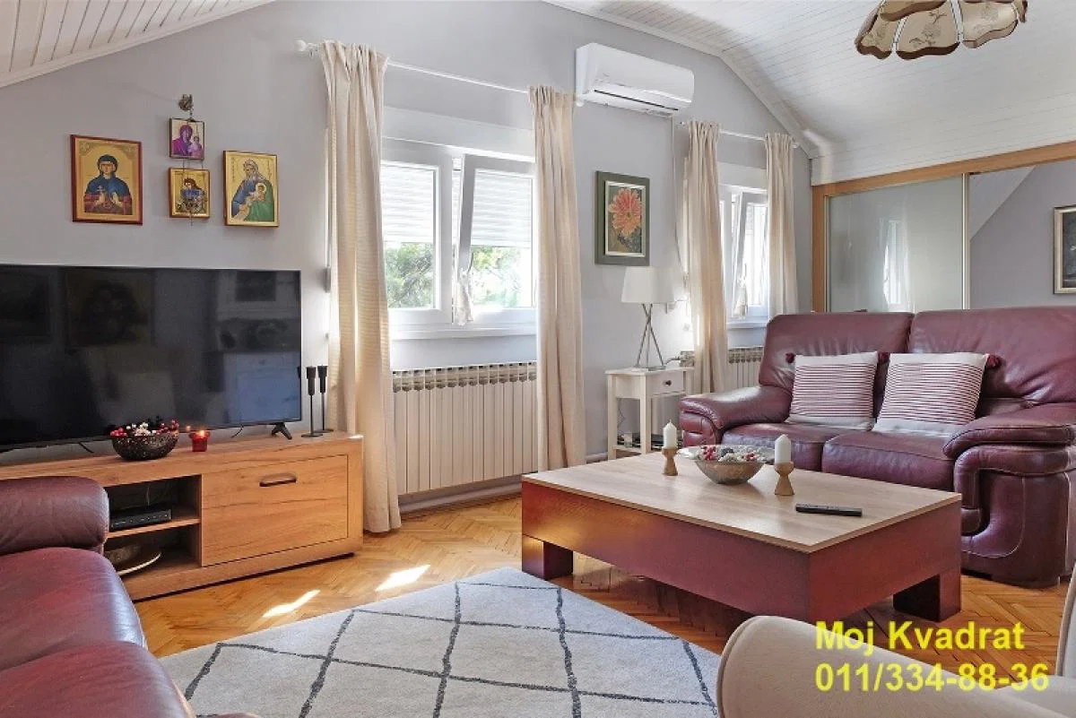 Četvorosoban stan na prodaju, Zemun Polje, Beograd, 100m², 169.000 €