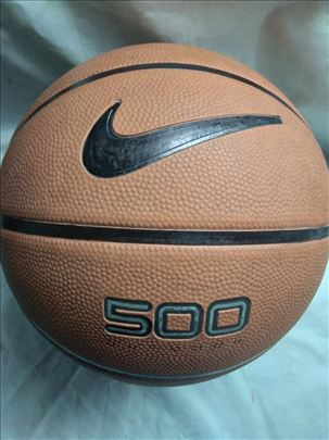 lopta za kosarku Nike 500 vel.7, drzi vazduh,polov