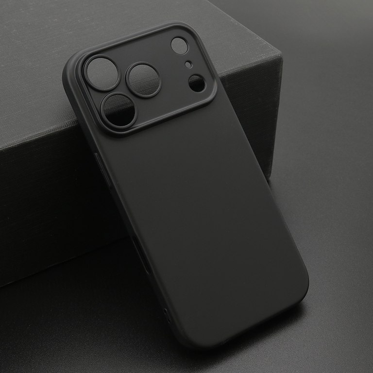 Futrola ULTRA TANKI KOLOR za iPhone 18 Pro (6.3) crna