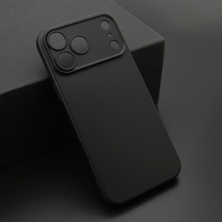 Futrola ULTRA TANKI KOLOR za iPhone 18 Pro Max (6.9) crna