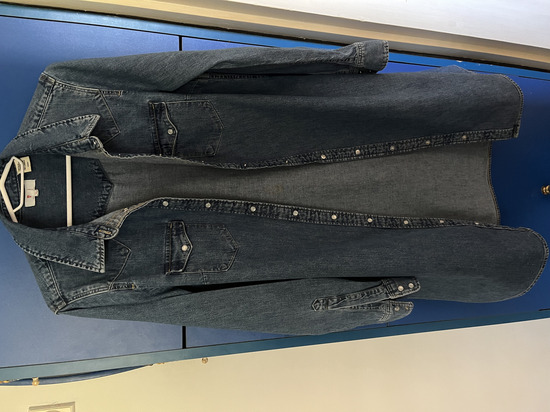 Levis haljina snižena na 1500
