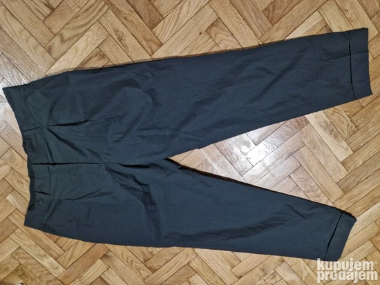 COS zenske pantalone 40 M