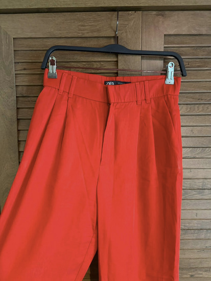 ZARA koralne pantalone
