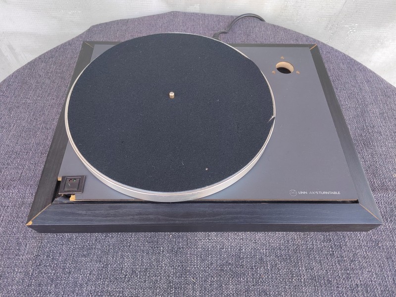 Linn Axis