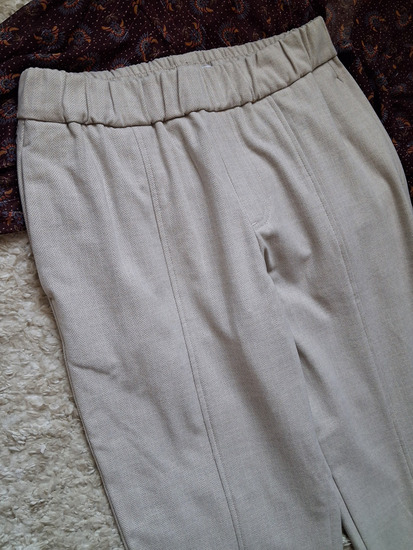    ZARA pantalone riblja kost dezen ☆ Vel 40/L ☆