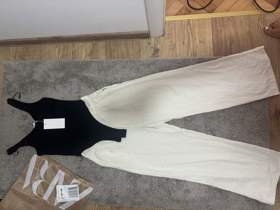 Zara bodi i pantalone