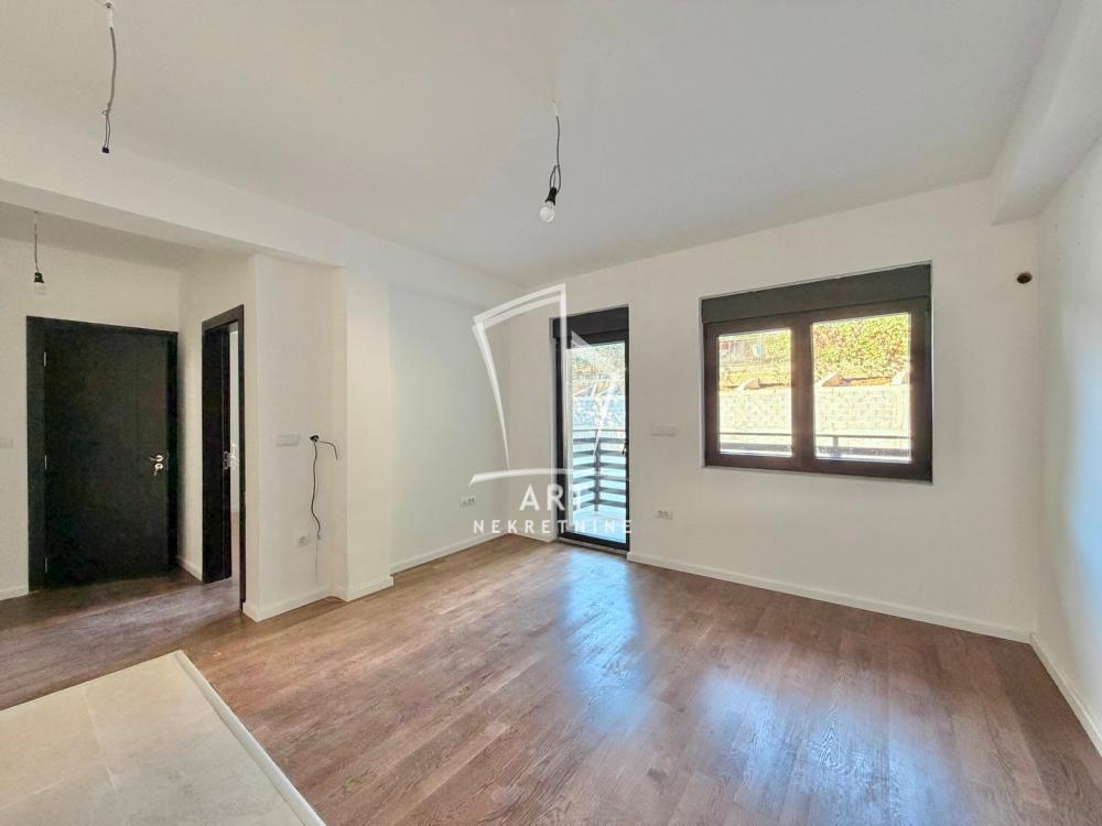 Radoja Markovića, Jednoiposoban stan na prodaju, 37m2, 70.000€