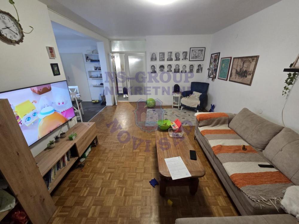 Trosoban stan na prodaju, 82m2, 226.600€