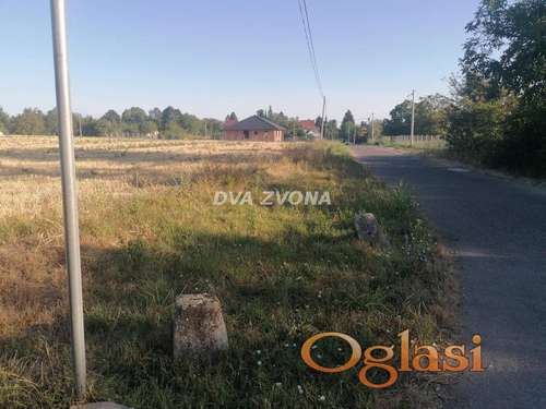 NA PRODAJU – GRAĐEVINSKI PLACEVI, ČORTANOVCI! STRUJA, VODA,GAS!