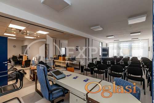 Poslovni prostor, Vožda Karađorđa, 232m2+133m2 podrum