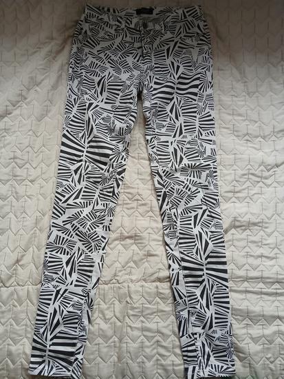 SisterS Point Fuss-12 crno-bele skinny pantalone,L