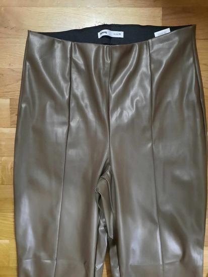 Nove kozne pantalone