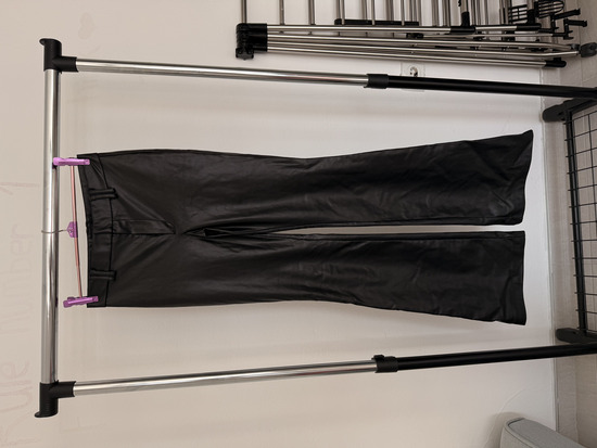 Zara kožne pantalone