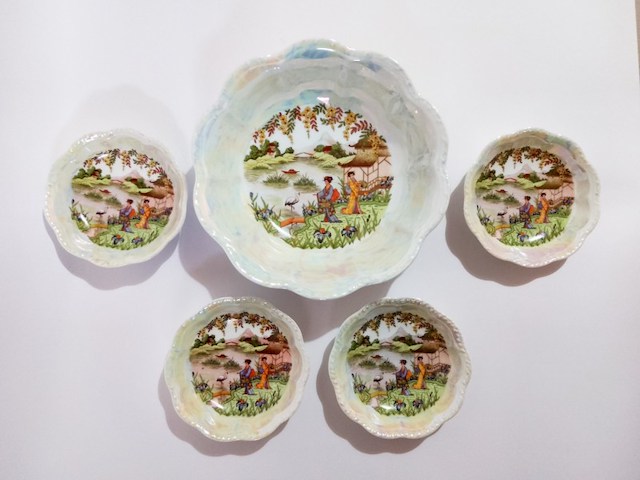 Činija sa četiri manje - stari češki porcelan